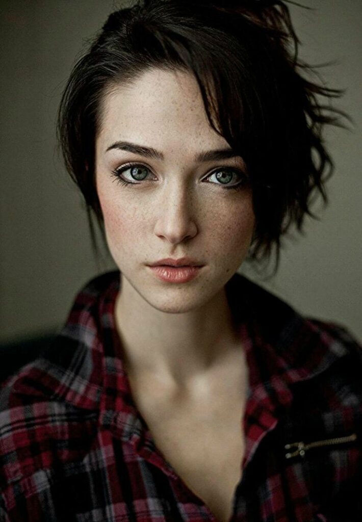 What To Do Against A White And Pale Face? Causes & Tips